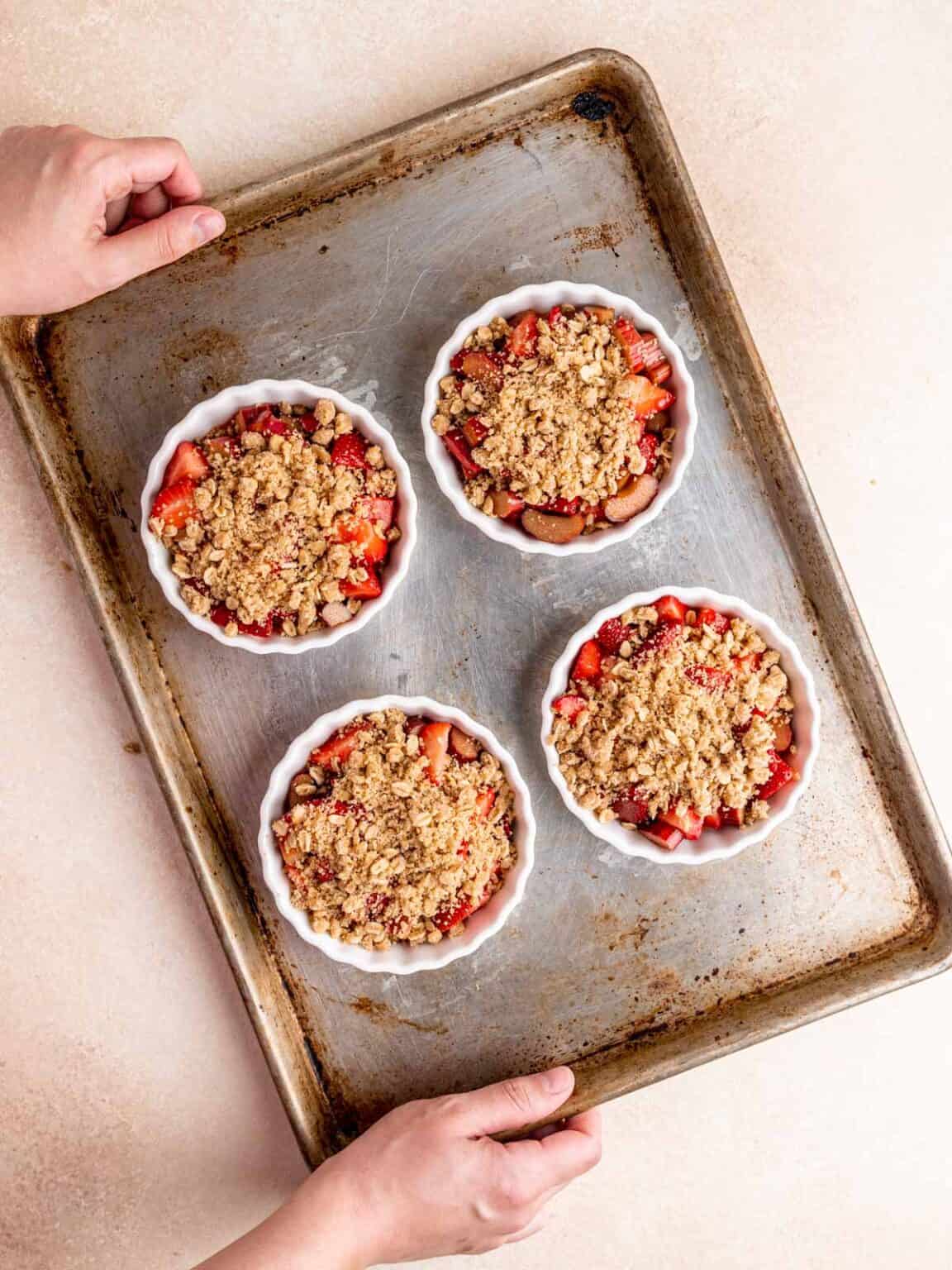Easy Strawberry Rhubarb Crisp Recipe – Broken Oven Baking