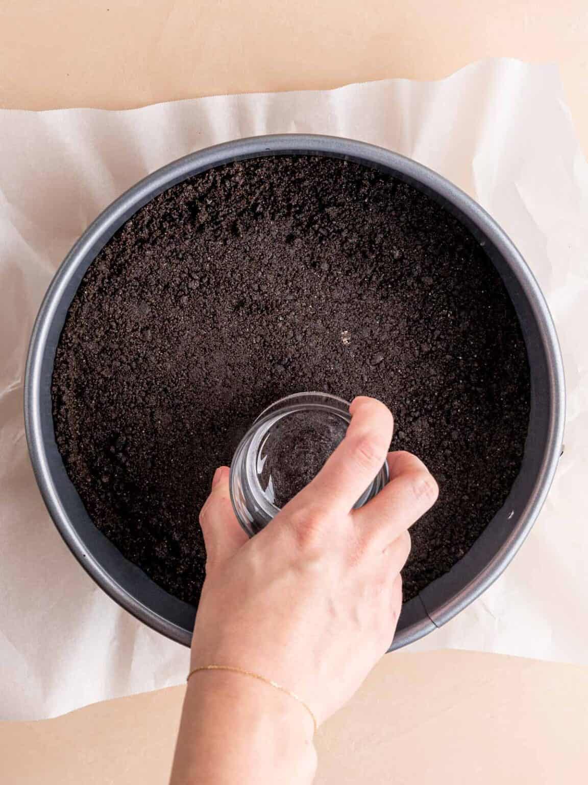 Easy No Bake Peppermint Cheesecake – Broken Oven Baking