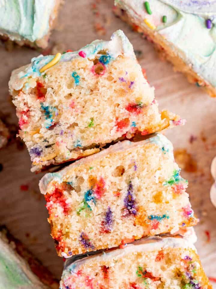 Rainbow Macarons – Broken Oven Baking