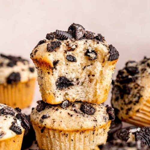 Quick & Easy Oreo Muffins – Broken Oven Baking