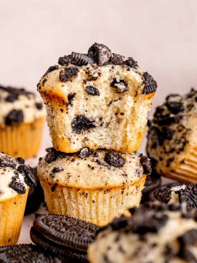 Quick & Easy Oreo Muffins – Broken Oven Baking